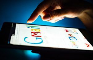 Come inoltrare la posta con Gmail: la procedura